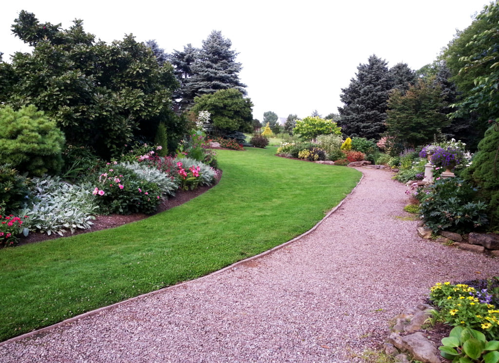 About Us - Sara's Garden & Nursery